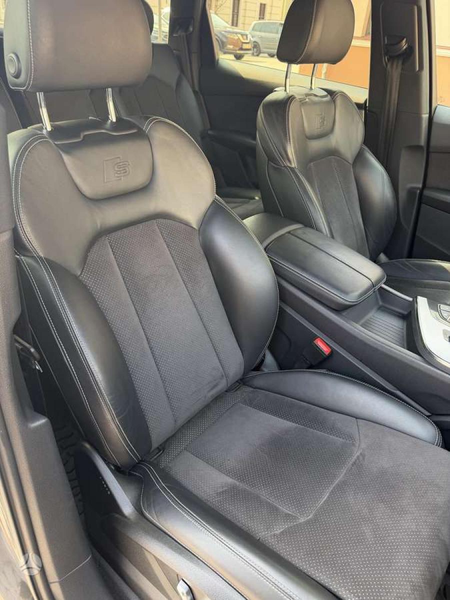 Grey Audi Q7 2017 in Kaunas, with an engine capacity of 2.97 L and mileage of 270 thousand km for 26500 €, photo 18 on AUTOMOTO.COM.LV