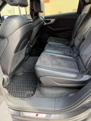 Grey Audi Q7 2017 in Kaunas, with an engine capacity of 2.97 L and mileage of 270 thousand km for 26500 €, photo 24 on AUTOMOTO.COM.LV