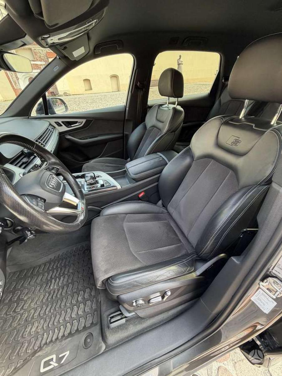 Grey Audi Q7 2017 in Kaunas, with an engine capacity of 2.97 L and mileage of 270 thousand km for 26500 €, photo 25 on AUTOMOTO.COM.LV