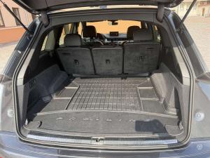 Grey Audi Q7 2017 in Kaunas, with an engine capacity of 2.97 L and mileage of 270 thousand km for 26500 €, photo 30 on AUTOMOTO.COM.LV