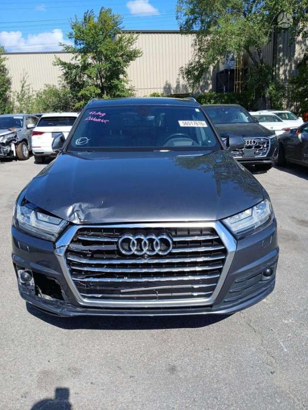 Grey Audi Q7 2017 in Vilnius, with an engine capacity of 3.00 L and mileage of 170 thousand km for 10200 €, photo 3 on AUTOMOTO.COM.LV