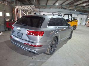 Pelēks Audi Q7 2017 Biržai, ar dzinēja tilpumu 3.00 L un nobraukumu 180 tūkst. km par 18000 €, foto 5 vietnē AUTOMOTO.COM.LV