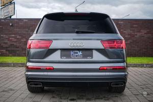 Grey Audi Q7 2017 in Marijampole, with an engine capacity of 2.97 L and mileage of 263 thousand km for 25950 €, photo 9 on AUTOMOTO.COM.LV