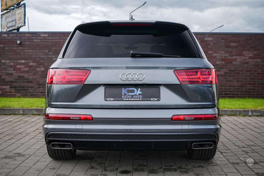 Grey Audi Q7 2017 in Marijampole, with an engine capacity of 2.97 L and mileage of 263 thousand km for 25950 €, photo 9 on AUTOMOTO.COM.LV