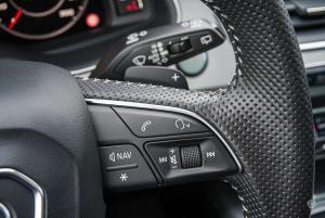 Grey Audi Q7 2017 in Marijampole, with an engine capacity of 2.97 L and mileage of 263 thousand km for 25950 €, photo 24 on AUTOMOTO.COM.LV