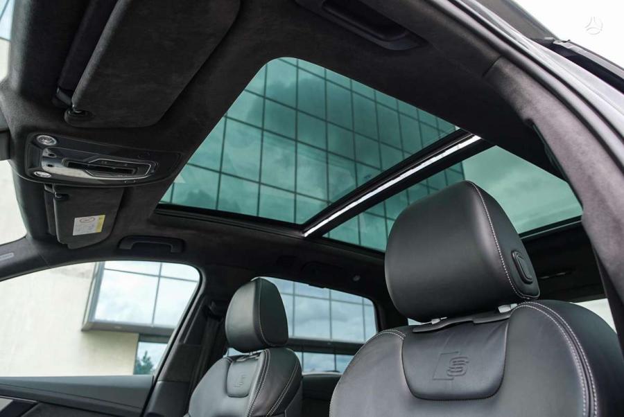 Grey Audi Q7 2017 in Marijampole, with an engine capacity of 2.97 L and mileage of 263 thousand km for 25950 €, photo 31 on AUTOMOTO.COM.LV