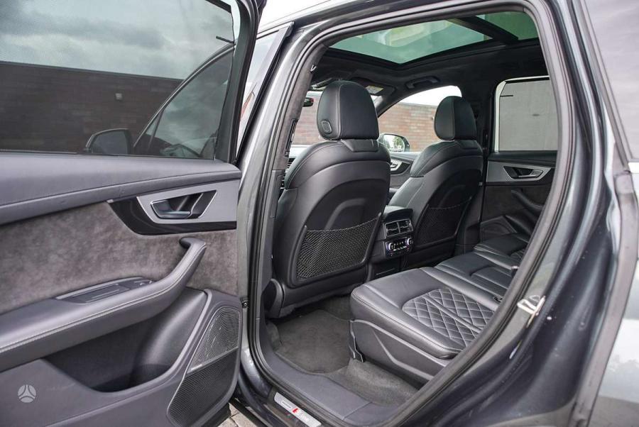 Grey Audi Q7 2017 in Marijampole, with an engine capacity of 2.97 L and mileage of 263 thousand km for 25950 €, photo 38 on AUTOMOTO.COM.LV