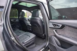 Grey Audi Q7 2017 in Marijampole, with an engine capacity of 2.97 L and mileage of 263 thousand km for 25950 €, photo 41 on AUTOMOTO.COM.LV