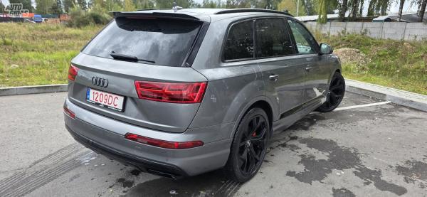 Audi Q7 2017 in Panevezys on AUTOMOTO.COM.LV Grey Audi Q7 2017 in Panevezys, with an engine capacity of 3.00 L and mileage of 280 thousand km for 19000 €, photo 7 on AUTOMOTO.COM.LV