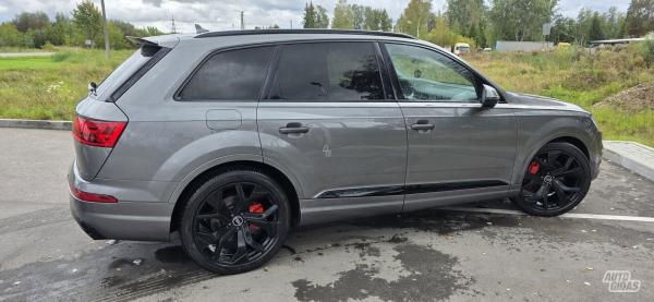 Audi Q7 2017 in Panevezys on AUTOMOTO.COM.LV Grey Audi Q7 2017 in Panevezys, with an engine capacity of 3.00 L and mileage of 280 thousand km for 19000 €, photo 8 on AUTOMOTO.COM.LV