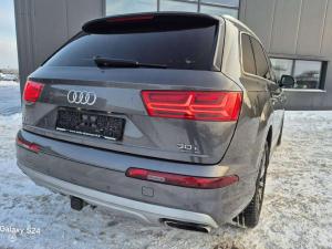 Grey Audi Q7 2018 in Siauliai, with an engine capacity of 3.00 L and mileage of 250 thousand km for 20400 €, photo 7 on AUTOMOTO.COM.LV