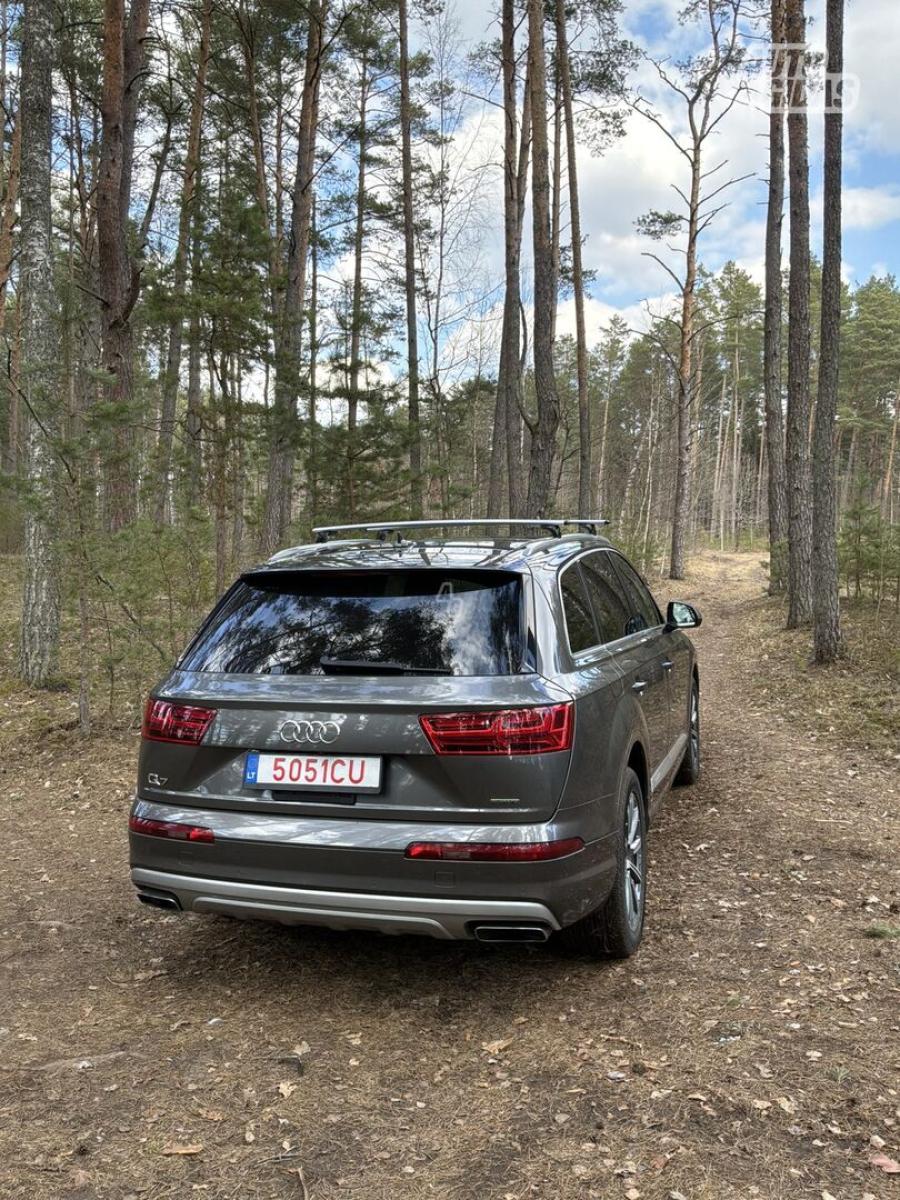 Grey Audi Q7 2018 in Alytus, with an engine capacity of 3.00 L and mileage of 178 thousand km for 19800 €, photo 5 on AUTOMOTO.COM.LV