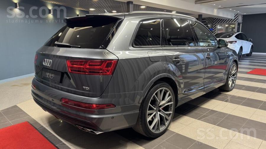 Grey Audi Q7 2018 in Riga, with an engine capacity of 4.00 L and mileage of 169 thousand km for 32990 €, photo 6 on AUTOMOTO.COM.LV