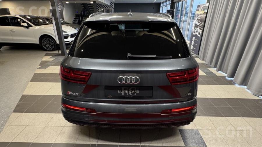 Grey Audi Q7 2018 in Riga, with an engine capacity of 4.00 L and mileage of 169 thousand km for 32990 €, photo 7 on AUTOMOTO.COM.LV