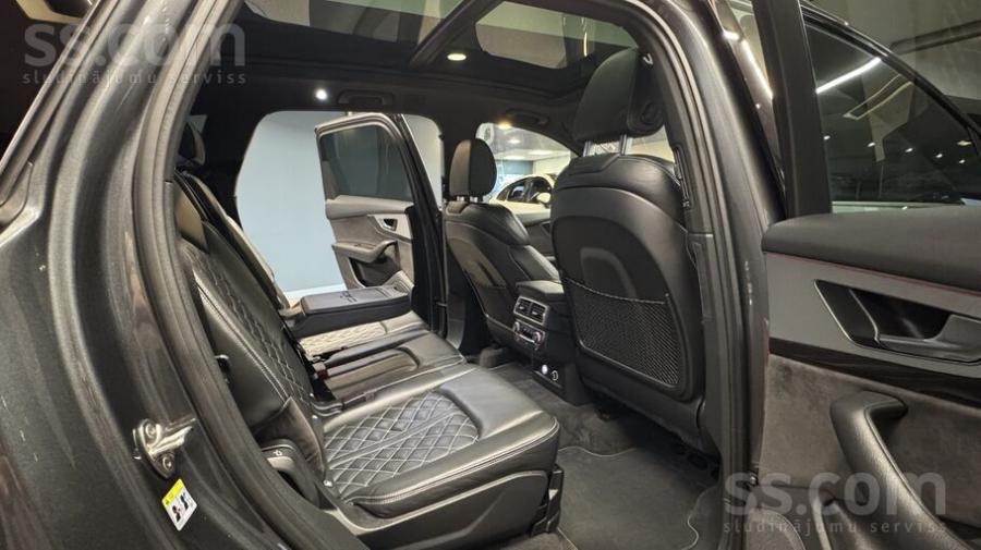 Grey Audi Q7 2018 in Riga, with an engine capacity of 4.00 L and mileage of 169 thousand km for 32990 €, photo 14 on AUTOMOTO.COM.LV