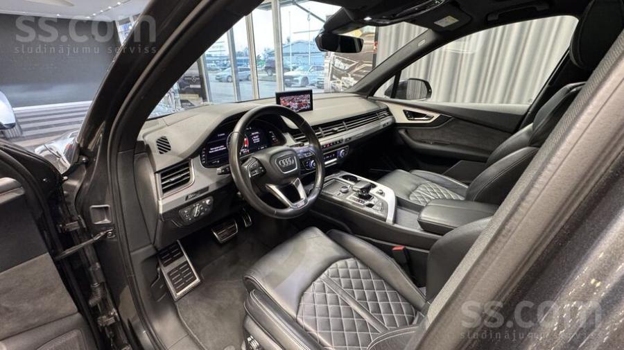 Grey Audi Q7 2018 in Riga, with an engine capacity of 4.00 L and mileage of 169 thousand km for 32990 €, photo 22 on AUTOMOTO.COM.LV