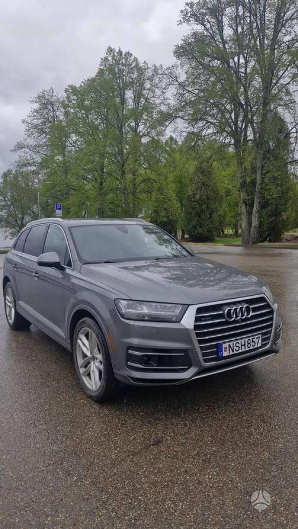 Grey Audi Q7 2018 in Kaunas, with an engine capacity of 3.00 L and mileage of 195 thousand km for 19400 €, photo 3 on AUTOMOTO.COM.LV