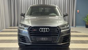 Grey Audi Q7 2018 in Riga, with an engine capacity of 4.00 L and mileage of 169 thousand km for 36990 €, photo  on AUTOMOTO.COM.LV
