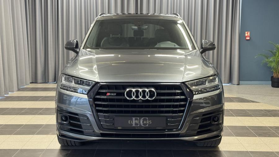 Pelēks Audi Q7 2018 Rīga, ar dzinēja tilpumu 4.00 L un nobraukumu 169 tūkst. km par 36990 €, foto 1 vietnē AUTOMOTO.COM.LV