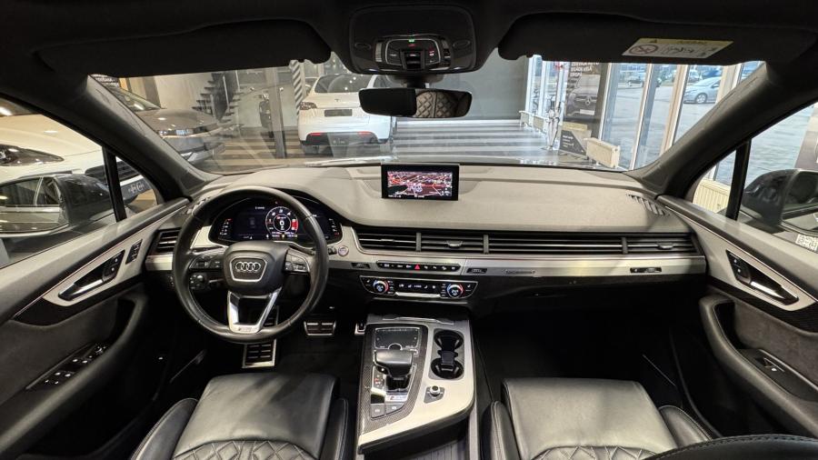 Pelēks Audi Q7 2018 Rīga, ar dzinēja tilpumu 4.00 L un nobraukumu 169 tūkst. km par 36990 €, foto 15 vietnē AUTOMOTO.COM.LV