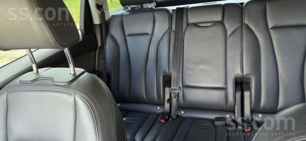 Grey Audi Q7 2018 in Riga, with an engine capacity of 3.00 L and mileage of 127 thousand km for 29500 €, photo 9 on AUTOMOTO.COM.LV