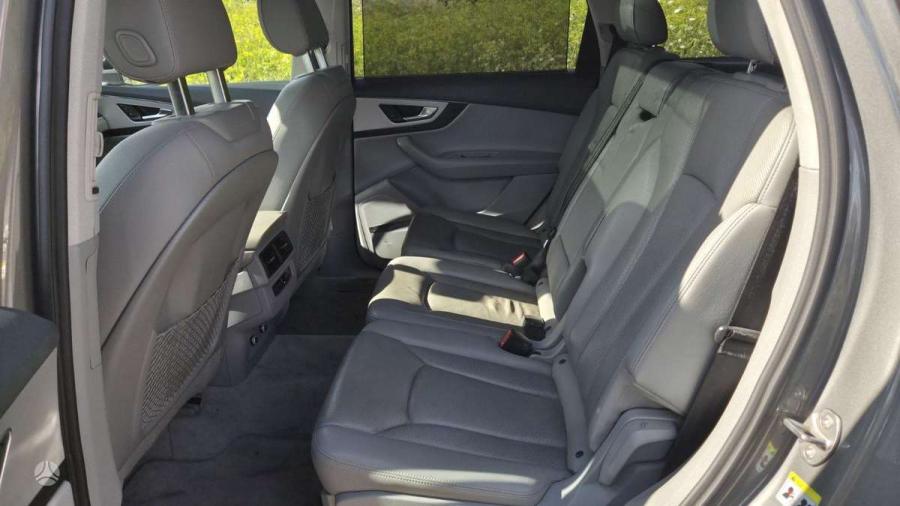 Grey Audi Q7 2018 in Klaipeda, with an engine capacity of 1.98 L and mileage of 176 thousand km for 18400 €, photo 15 on AUTOMOTO.COM.LV