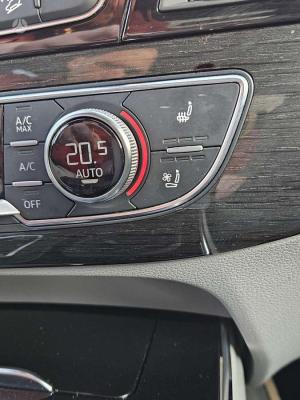 Серый Ауди Ку 7 2018 в Вильнюс, объемом двигателя 3.00 л и пробегом 138 тыс. км за 25800 €, фото 9 на AUTOMOTO.COM.LV