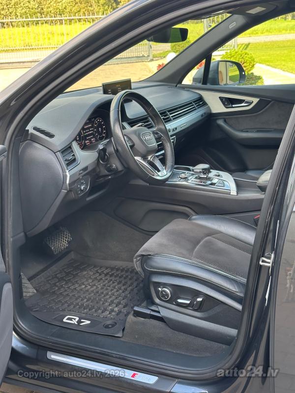 Pelēks Audi Q7 2018 Veru, ar dzinēja tilpumu 3.00 L un nobraukumu 160 tūkst. km par 26100 €, foto 9 vietnē AUTOMOTO.COM.LV