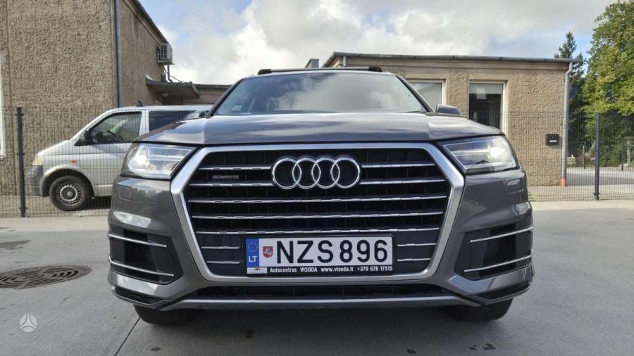 Grey Audi Q7 2018 in Klaipeda, with an engine capacity of 2.00 L and mileage of 177 thousand km for 18600 €, photo 4 on AUTOMOTO.COM.LV