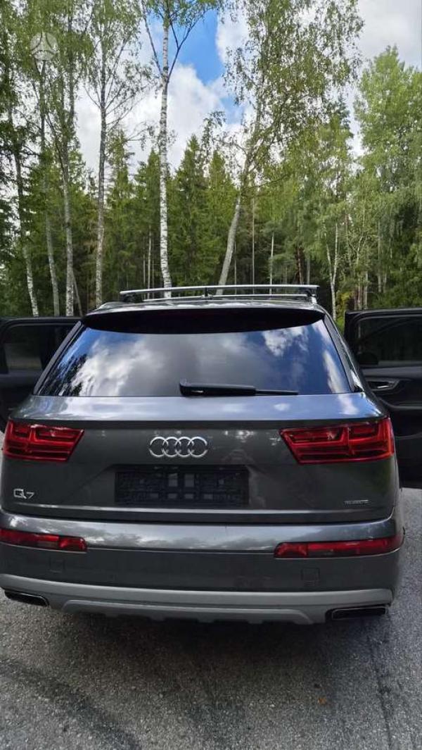Pelēks Audi Q7 2018 Alīta, ar dzinēja tilpumu 3.00 L un nobraukumu 190 tūkst. km par 19600 €, foto 4 vietnē AUTOMOTO.COM.LV