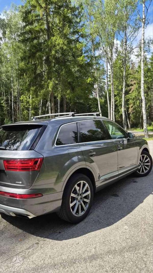 Pelēks Audi Q7 2018 Alīta, ar dzinēja tilpumu 3.00 L un nobraukumu 190 tūkst. km par 19600 €, foto 5 vietnē AUTOMOTO.COM.LV