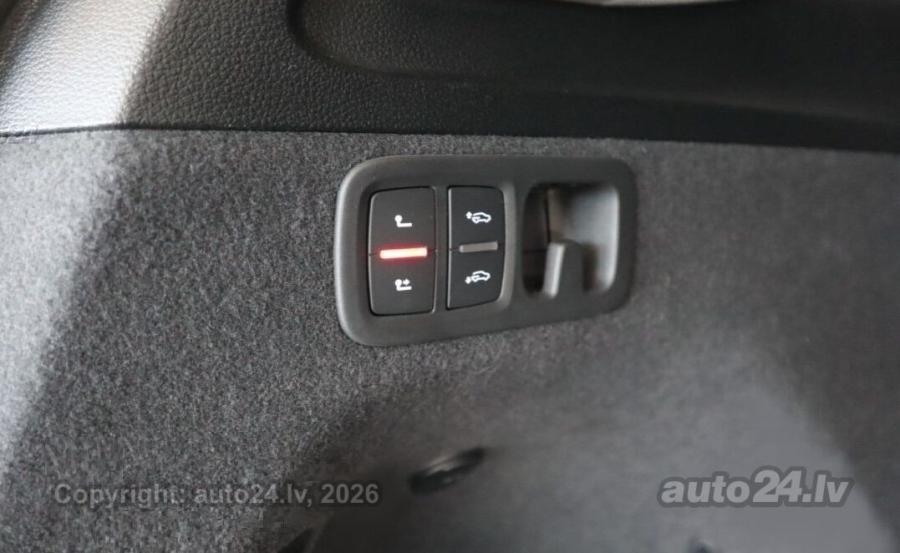 Grey Audi Q7 2018 in Tallinn, with an engine capacity of 3.00 L and mileage of 82 thousand km for 49476 €, photo 11 on AUTOMOTO.COM.LV