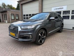 Grey Audi Q7 2018 in Raseiniai, with an engine capacity of 3.00 L and mileage of 171 thousand km for 22150 €, photo  on AUTOMOTO.COM.LV