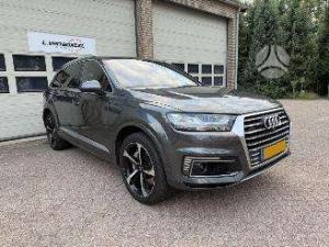 Grey Audi Q7 2018 in Raseiniai, with an engine capacity of 3.00 L and mileage of 171 thousand km for 22150 €, photo 7 on AUTOMOTO.COM.LV