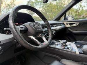 Grey Audi Q7 2018 in Raseiniai, with an engine capacity of 3.00 L and mileage of 171 thousand km for 22150 €, photo 14 on AUTOMOTO.COM.LV