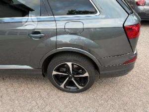 Grey Audi Q7 2018 in Raseiniai, with an engine capacity of 3.00 L and mileage of 171 thousand km for 22150 €, photo 29 on AUTOMOTO.COM.LV