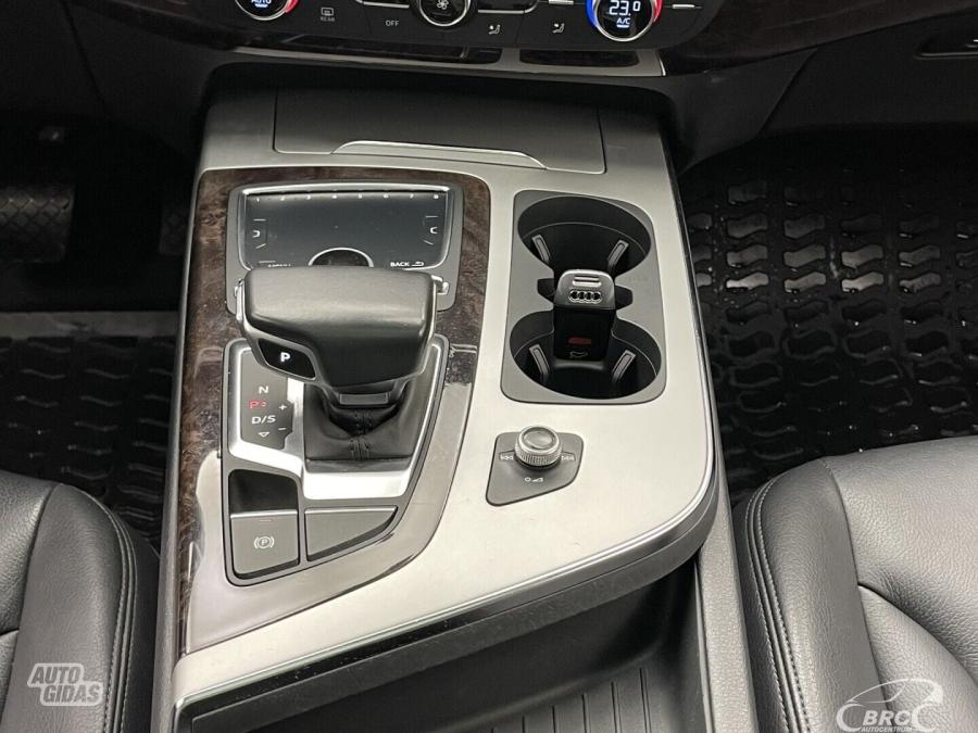 Grey Audi Q7 2019 in Avizieniai, with an engine capacity of 2.00 L and mileage of 98 thousand km for 19900 €, photo 19 on AUTOMOTO.COM.LV