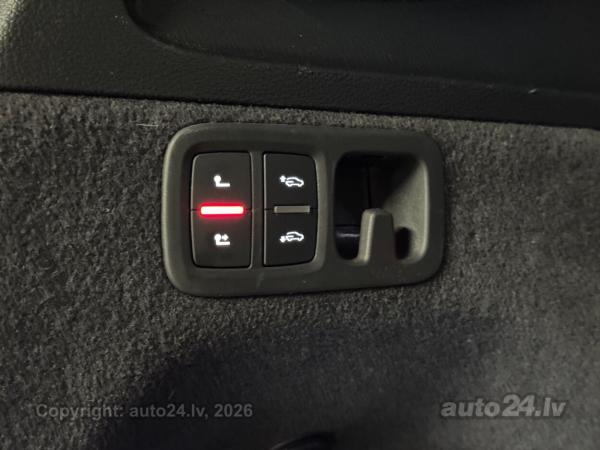 Grey Audi Q7 2019 in Tallinn, with an engine capacity of 3.00 L and mileage of 197 thousand km for 32900 €, photo 11 on AUTOMOTO.COM.LV