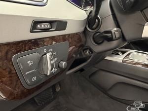 Grey Audi Q7 2019 in Avizieniai, with an engine capacity of 2.00 L and mileage of 98 thousand km for 21900 €, photo 28 on AUTOMOTO.COM.LV