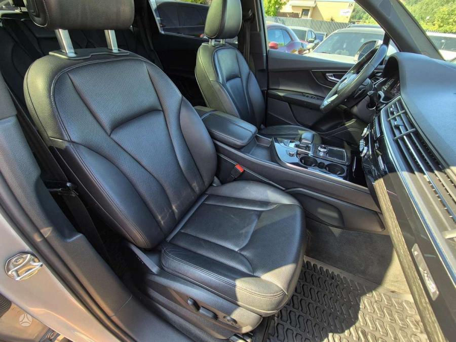 Grey Audi Q7 2019 in Vilnius, with an engine capacity of 3.00 L and mileage of 287 thousand km for 19999 €, photo 13 on AUTOMOTO.COM.LV