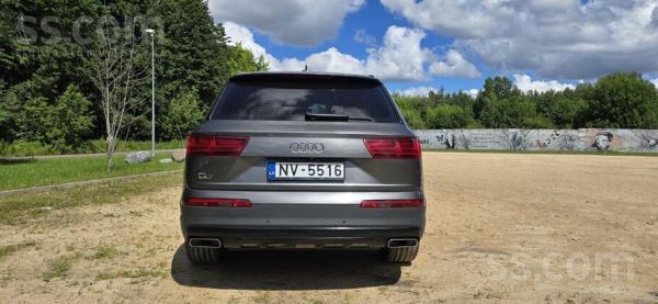 Grey Audi Q7 2019 in Riga, with an engine capacity of 3.00 L and mileage of 126 thousand km for 30500 €, photo 5 on AUTOMOTO.COM.LV