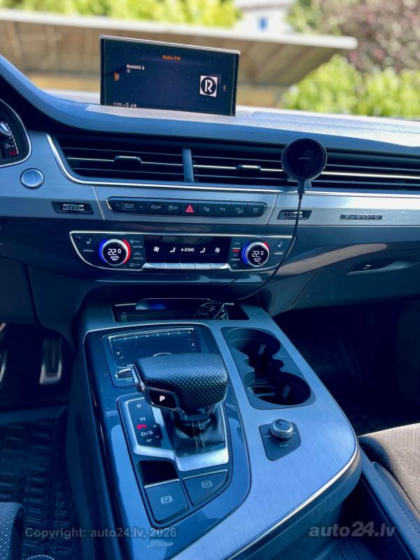 Grey Audi Q7 2019 in Tallinn, with an engine capacity of 3.00 L and mileage of 167 thousand km for 37900 €, photo 9 on AUTOMOTO.COM.LV