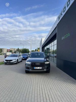 Grey Audi Q7 2019 in Klaipeda, with an engine capacity of 3.00 L and mileage of 117 thousand km for 29800 €, photo 3 on AUTOMOTO.COM.LV