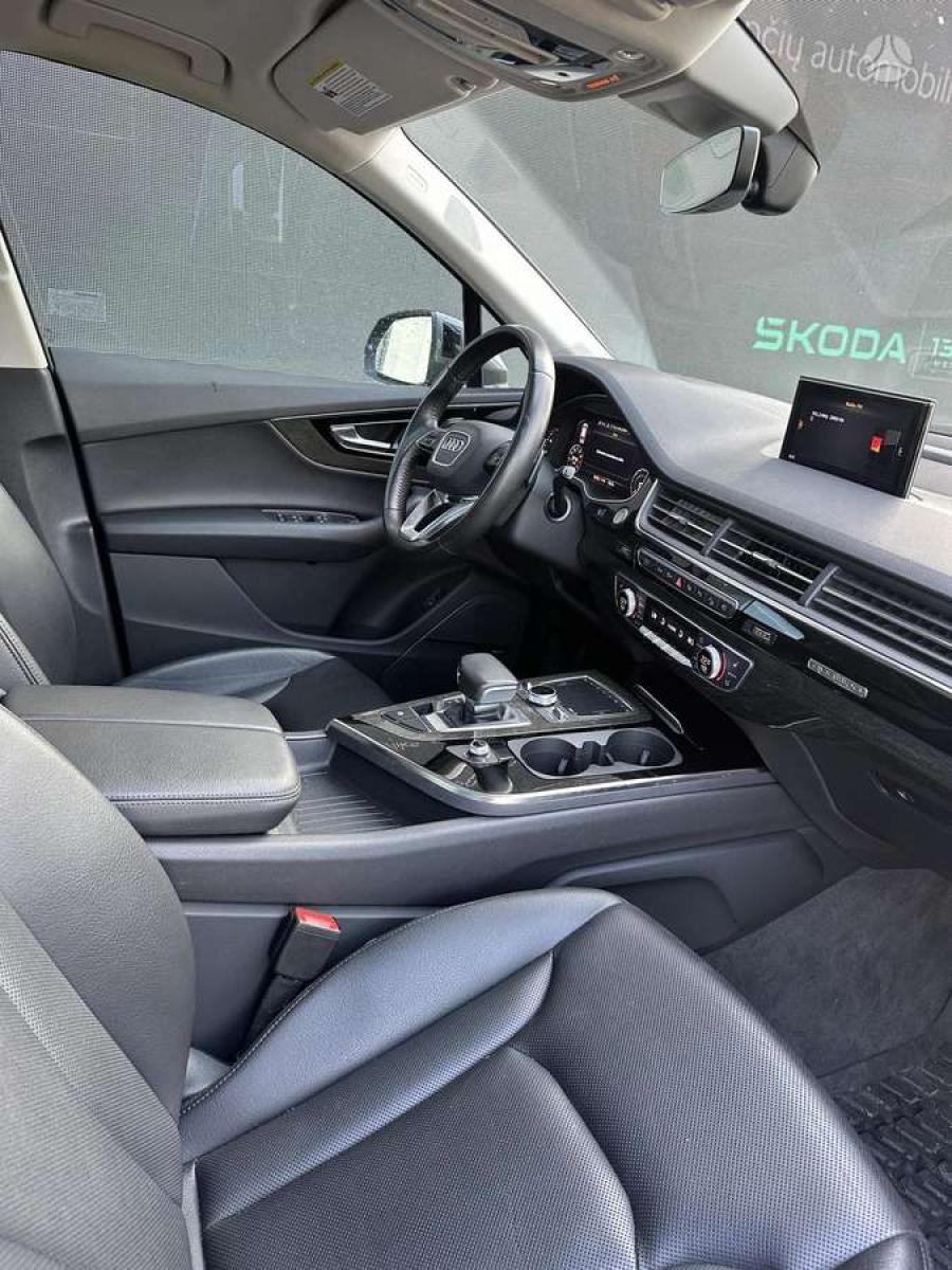 Grey Audi Q7 2019 in Klaipeda, with an engine capacity of 3.00 L and mileage of 117 thousand km for 29800 €, photo 7 on AUTOMOTO.COM.LV