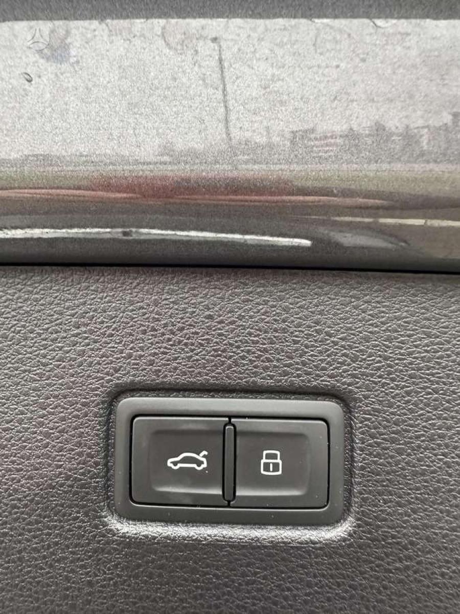 Grey Audi Q7 2019 in Klaipeda, with an engine capacity of 3.00 L and mileage of 117 thousand km for 29800 €, photo 24 on AUTOMOTO.COM.LV