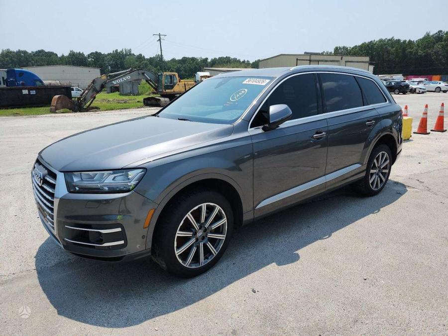 Grey Audi Q7 2019 in Klaipeda, with an engine capacity of 3.00 L and mileage of 260 thousand km for 9500 €, photo 3 on AUTOMOTO.COM.LV
