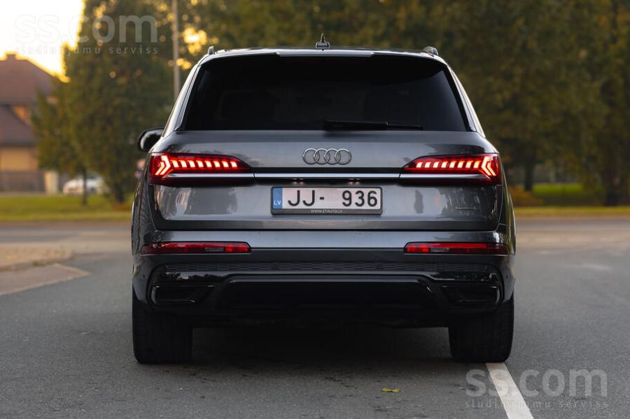 Grey Audi Q7 2020 in Jelgava, with an engine capacity of 3.00 L and mileage of 151 thousand km for 42900 €, photo 7 on AUTOMOTO.COM.LV