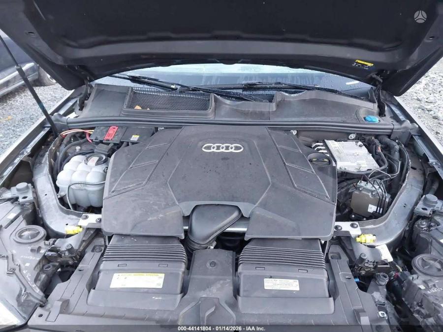 Grey Audi Q7 2020 in Vilnius, with an engine capacity of 3.00 L and mileage of 159 thousand km for 23000 €, photo 17 on AUTOMOTO.COM.LV