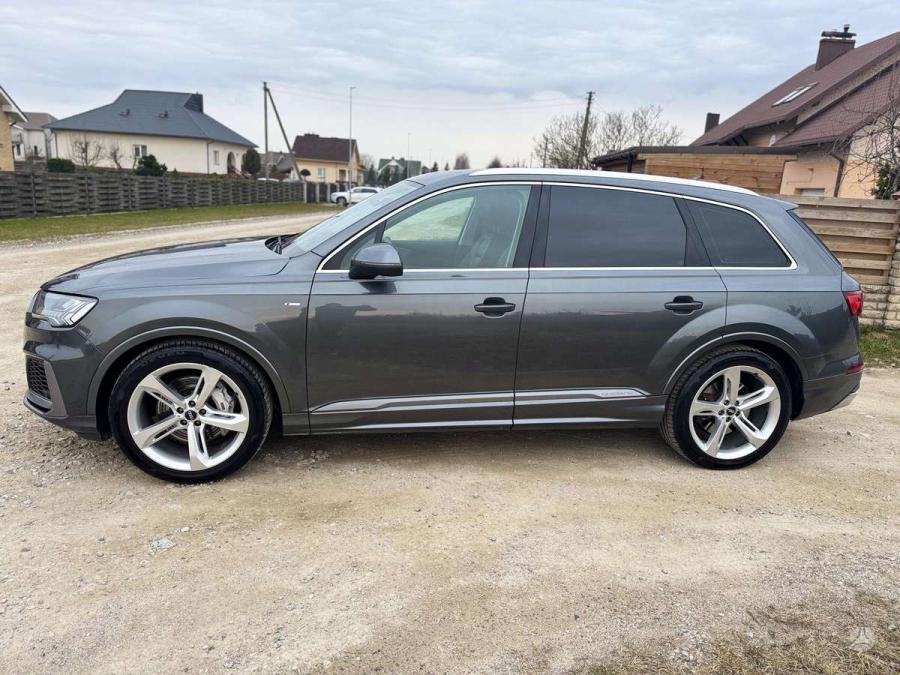 Grey Audi Q7 2020 in Vilnius, with an engine capacity of 2.97 L and mileage of 116 thousand km for 39700 €, photo 6 on AUTOMOTO.COM.LV