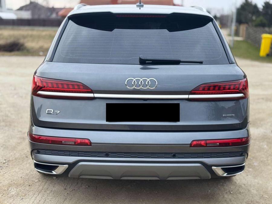 Grey Audi Q7 2020 in Vilnius, with an engine capacity of 2.97 L and mileage of 116 thousand km for 39700 €, photo 8 on AUTOMOTO.COM.LV